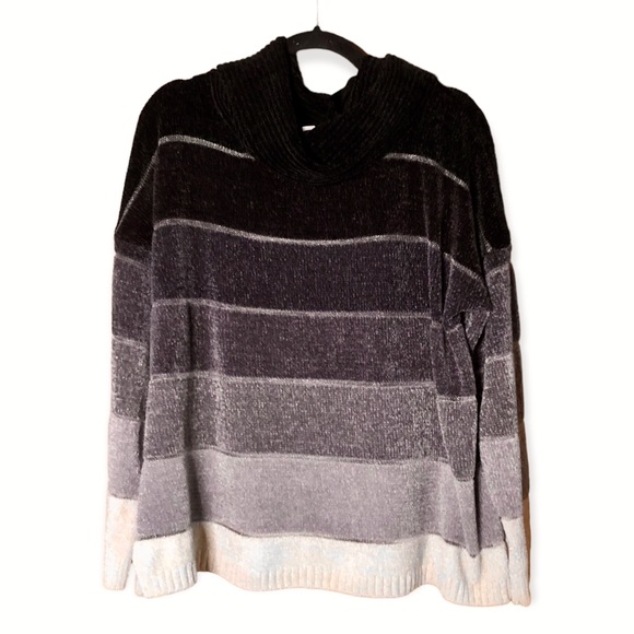 MarlaWynne | Sweaters | Wynne Layers Colorblock Black Gray Stripe ...